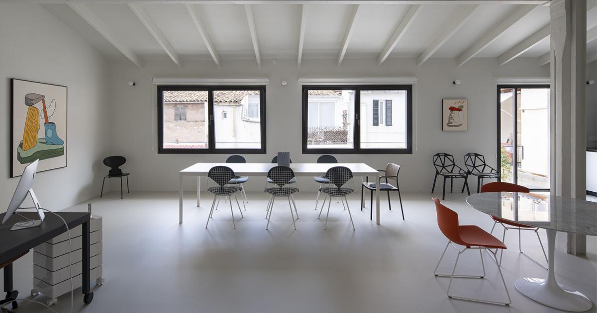 A modern loft in Mallorca with Fantin solutions